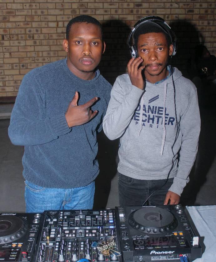 The Young Guns By Soul (YGBS) Gang Raise the Flag high Pushing the Hip ...